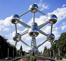 Hoeveel atomen heeft het atomium? - GoeieVraag
